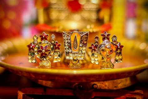 Lord Vishu Balaji Chakra Symbol Shanku Chakra Namam Lord Vishnu