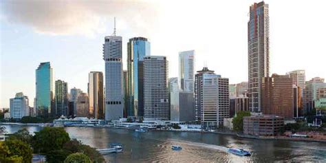 2 Australian Police Officers Bystander Fatally Shot In Queensland