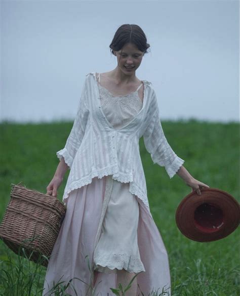 Пин от пользователя Kailey на доске Mia Goth Наряды Красивые женщины