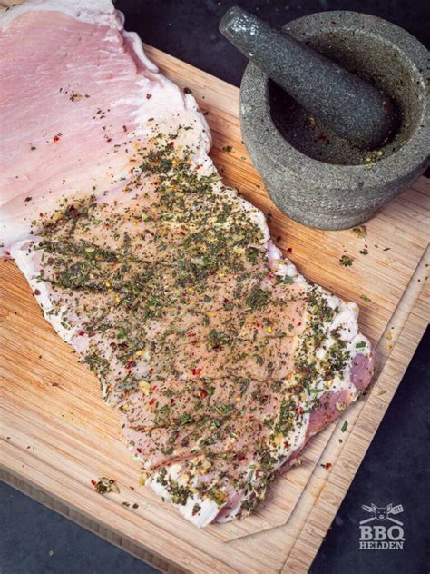 Porchetta Met Krokante Korst Van De Rotisserie BBQ Helden