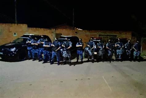 Troca De Tiros Entre Pms E Criminosos Termina Com Uma Pessoa Morta