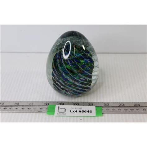 Egg Shaped Art Glass Paperweight Bodnarus Auctioneering