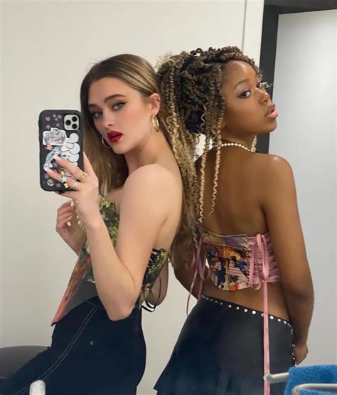 Lizzy Greene And Riele Downs Rladiesofnickelodeon