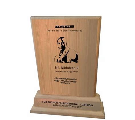 Wooden Memento Trophy At Rs 850 Wooden Corporate Memento In Kozhikode
