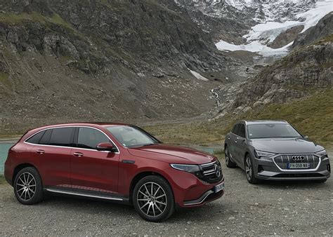 Laudi E Tron Face Au Mercedes Eqc Les Photos De Notre Comparatif