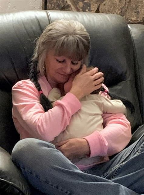 Woman Who Survived Rat Borne Disease That Killed Gene Hackmans Wife Issues A Chilling Warning