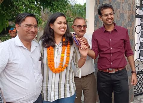 Gamini Singla Air 3 Ias Toppers 2021