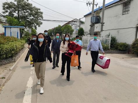 军功送到家唐口街道弘扬一人立功全家光荣 部队 三等功 孟凡会