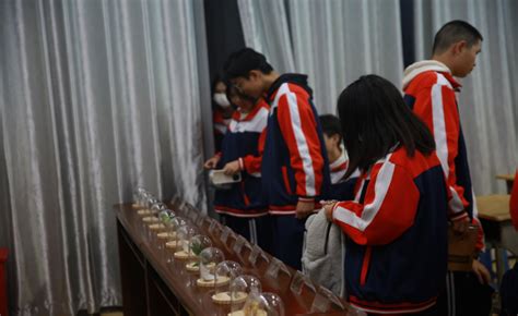 携手禁毒防艾 共筑青春防线