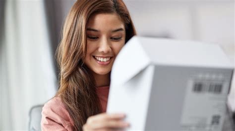 A Guide To International E Commerce Trade Dhl Discover Indonesia