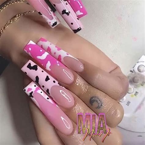 pin by 🎀♕𝓟𝓪𝓻𝓪𝓭𝓲𝓼𝓮 𝓒𝓸𝓴𝓮ۺ on nΔil βΔr acrylic nails stylish nails cow