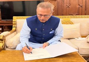 President Dr Arif Alvi Dissolves The National Assembly