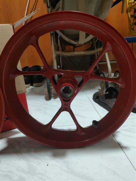 Aerox V1 Stock Rims Red Motorcycles Motorcycle Accessories On Carousell