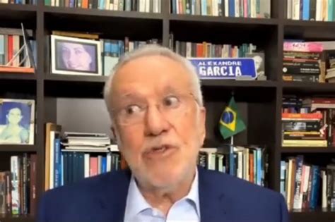 Alexandre Garcia Espalha Fake News Grotesca De Que Enchentes No Rs São