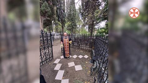 პატრიარქის ლოცვა კურთხევით თბილისის მცხეთისა და რუსთავის სასაფლაოები