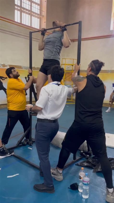 ‎sina Sharifiسینا شریفی‎ ‎تا امتحان نکنی نمیفهمی میشه یا نه