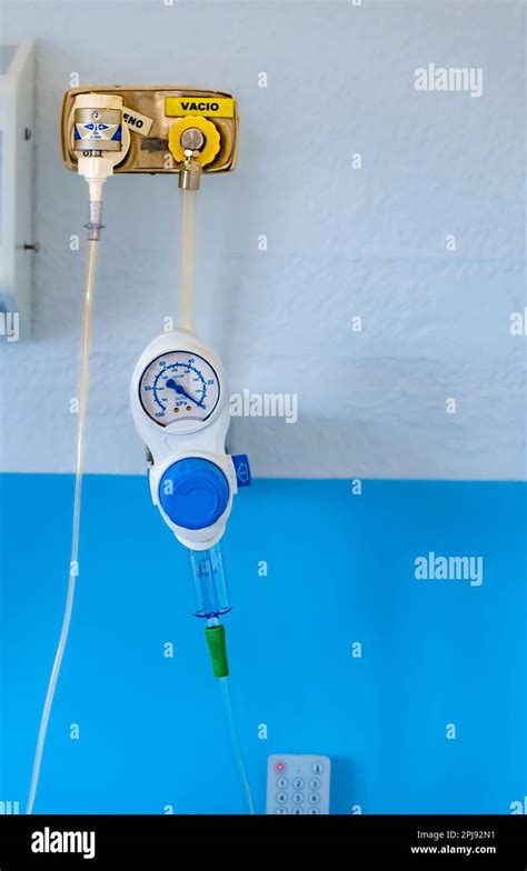 Manometer With Reducer For Breathing Control Help With Medical