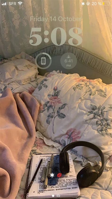 Pin On Layout Iphone Photo App Iphone Wallpaper App Retro Phone Case