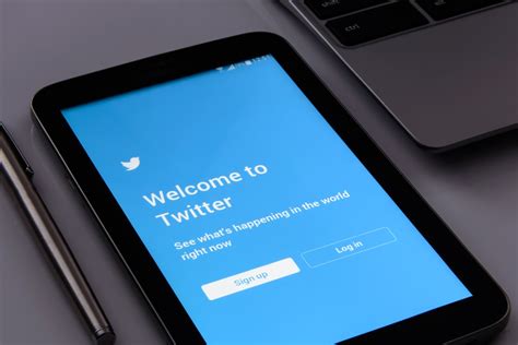 What S Going On With Stephen King On Twitter