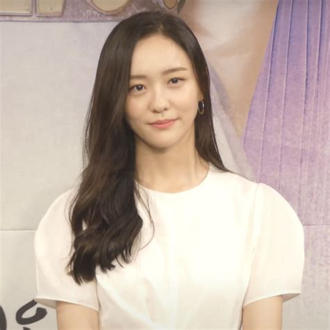 Park Ji Hyun Asian World