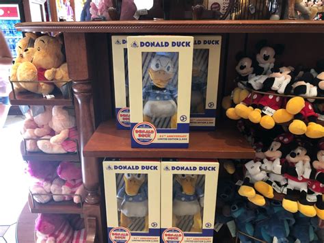 Photos New Donald Duck 85th Anniversary Limited Edition Plush Arrives