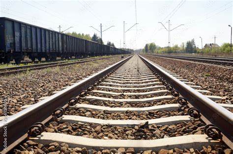 Concrete Railway Sleeper Railroad Fasteners Elastic Clips That Are