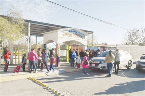 Cierran padres kínder por falta de profesora La Prensa de Coahuila