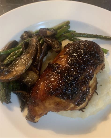 Rotisserie Chickenasparagusportabella Mushroomsmashed Potatoes