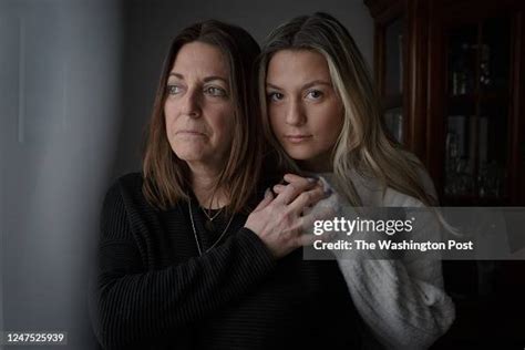 Portrait Of Sharon Mccready Hartz And Her Daughter Morgan Hartz In News Photo Getty Images