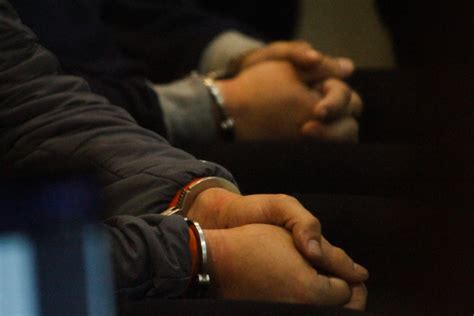 Prisión preventiva para imputado por secuestrar a menor de edad con un machete TVN