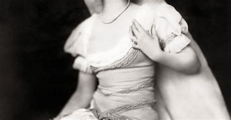 Myrna Darby Performed In The Ziegfeld Follies Of 1925 And 1927