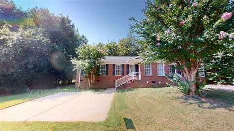 863 McAbee Road Spartanburg SC 29306 Tons Of Rentals