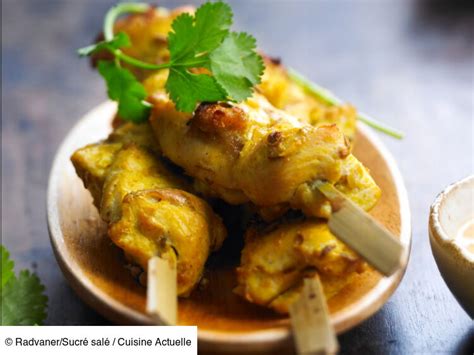 Brochettes de poulet saté facile découvrez les recettes de Cuisine Actuelle