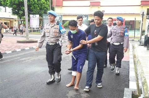 Jasadnya Tinggal Tengkorak Mayat Pelajar Di Selokan Bandung Ternyata