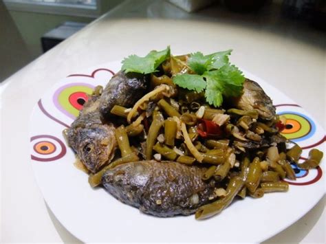 酸豆角焖禾花鱼图册 360百科
