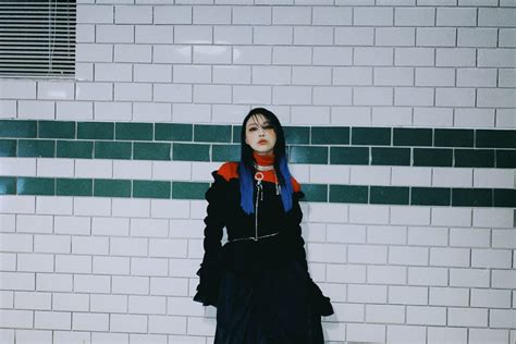 Dreamcatcher社群貼文 날씨 너무 좋다 💙 Siyeon