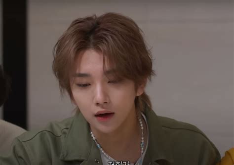 잡담 조슈아 비즈 액세서리 본인이 만들어서 하고 다니는 거야 인스티즈instiz 익명연예 카테고리