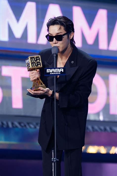 Bts・j Hopeにniziuにパク・ボゴムまで！ 2022 Mama Awards Day2の名シーンをプレイバック｜elle エル デジタル