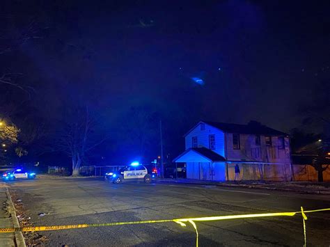 Teen Among 2 Killed In Separate Shootings Minutes Apart In Birmingham