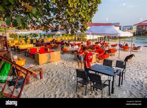 Bar Terrace Ou Chheuteal Beach Serendipity Beach Sihanoukville