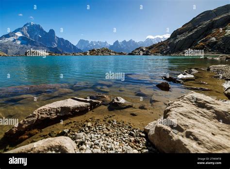 Montblanc Massiv Hi Res Stock Photography And Images Alamy
