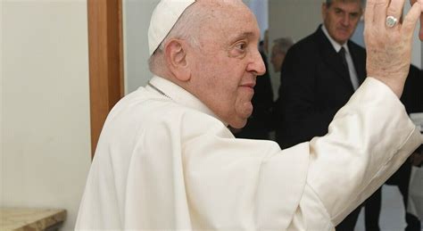 Protesta En El Vaticano Por El Despido De Empleados Casados Del Ior
