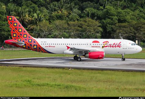 PK BKK Batik Air Airbus A320 232 Photo By Rizky Hidayat ID 1368482