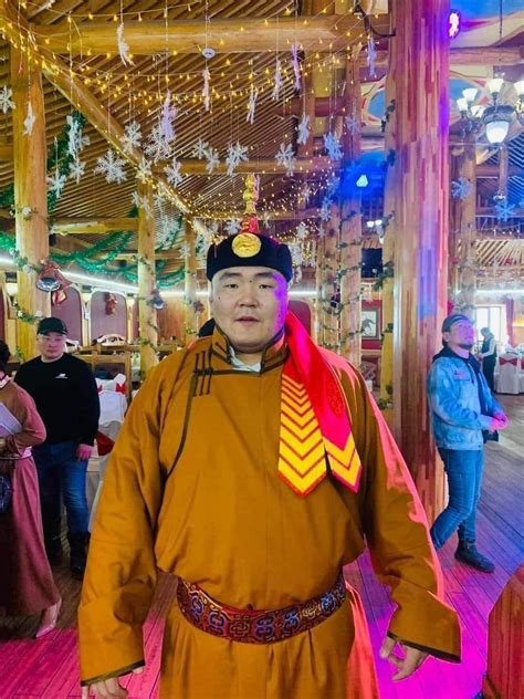 Монгол Улсын Арслан Цэдэнсодномын Бямба Отгоны дэмжигчид Увс аймгийн Зүүнхангай сумын 100