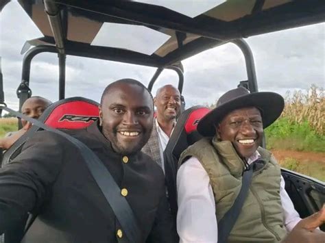 Senator Methu Takes A Selfie With Pres Ruto While On A Tour To His Farm