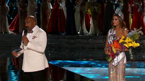 Steve Harveys Gigantic Miss Universe Mistake Video