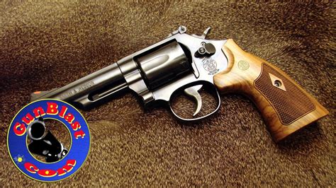 Smith Wesson Performance Center Model 19 Classic 357 Magnum Revolver
