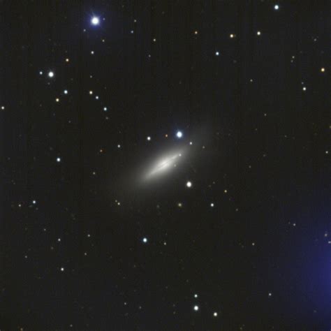 국립청소년우주센터 메시에 110개 목록중 102번은 확실히 밝혀지지 않은 타겟입니다 옛날에는 인터넷이나 전화가 없었기에 편지로 목록들을 주고 받다가 같은 목록을