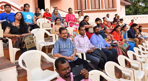 Mangaluru Activist Vidya Dinker Conferred With Human Rights Award