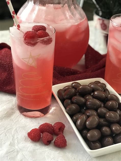 Sparkling Raspberry Lemonade Recipe Saving You Dinero